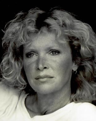 The Dove by N.A. Noël – CV Art and Frame